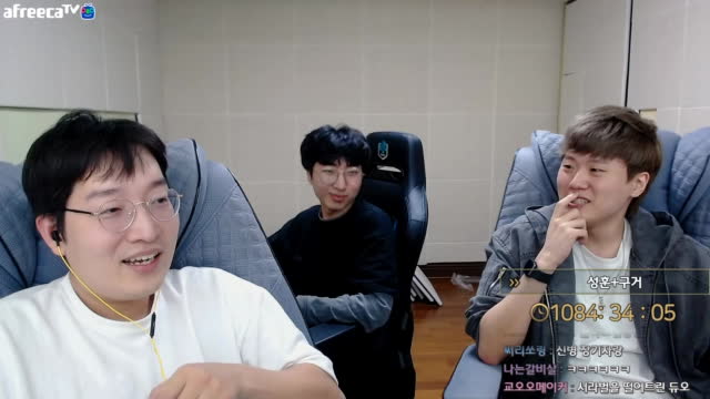 [클립]이상호+성훈 D2 오늘 D1 도착해서 교수님 탈출시킵니다 | SOOP VOD