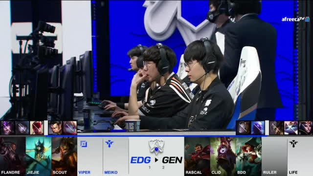 [클립][EDG vs GEN] 2021 LoL 월드챔피언십 4강 2경기 | SOOP VOD