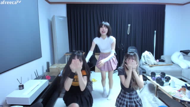 [클립]NSU 아리엘x맑음x민지 남순궁 뒷방 응원단 | SOOP VOD