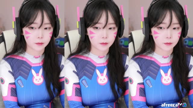 Pretty D.Va cosplay 😍😍😍 | SOOP VOD