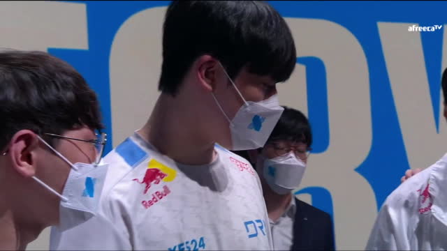 [클립][DRX vs MAD] 2022 LoL 월드챔피언십 플레이 인 스테이지 Day4 | SOOP VOD