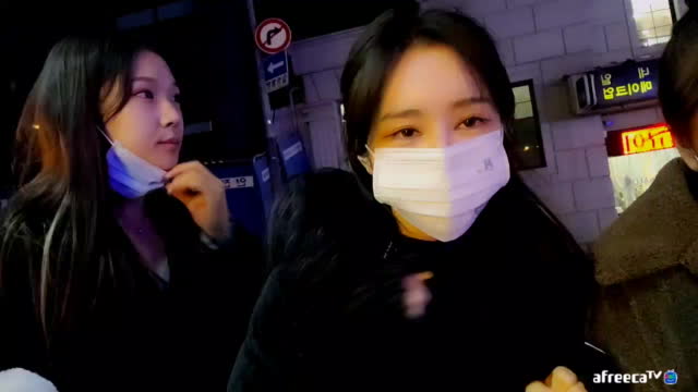 [클립][신입N여캠l 아카데미 댄스야방 후 먹방♥ (비타밍×후잉x백미x이리아) | SOOP VOD