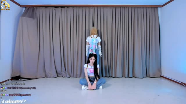 [클립]수니콘 NSW 뉴진스 - OMG | SOOP VOD