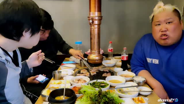 [클립]생)무한리필집 간판내리기 7kg도전중 기네스북도전먹방 범프리카 | SOOP VOD