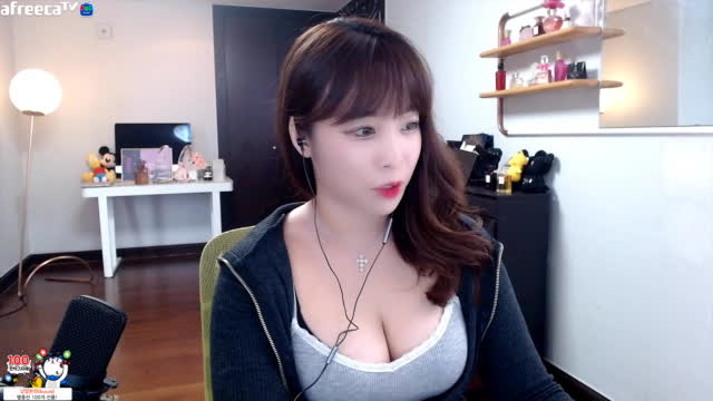 [클립] 토스걸서지수에게 별풍선 300개 선물 | SOOP VOD