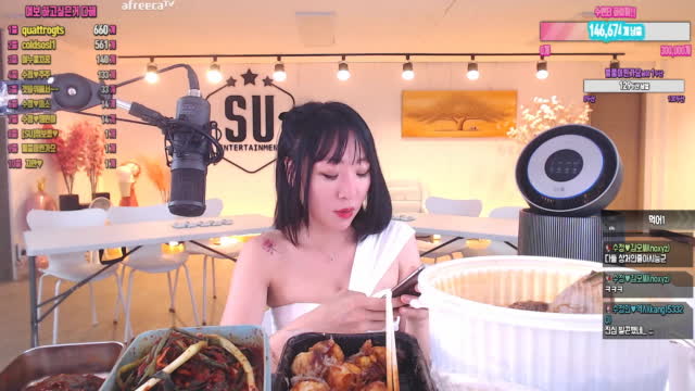 [클립] [SU]BJ수정에게 별풍선 529개 선물 | SOOP VOD