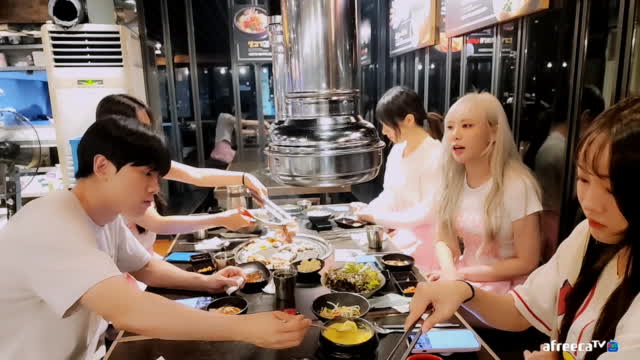 [클립]수니그룹 m nsw 도대체 뭐가 문제냐 진짜 열받네 | SOOP VOD