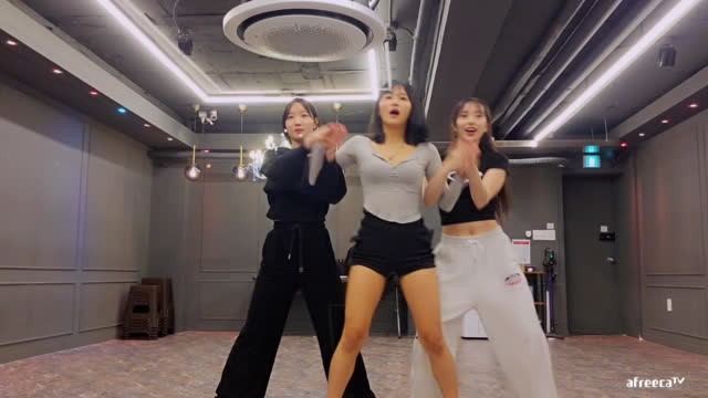 [클립][수니그룹E8.8] NSONE 안무 한시간안에 못끝내면 옐로카드 | SOOP VOD