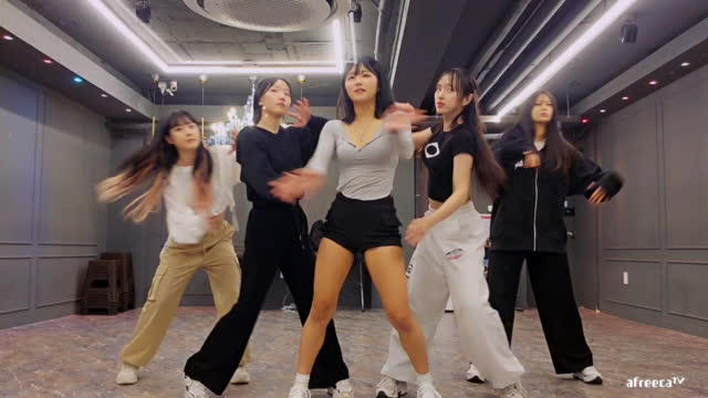 [클립][수니그룹E8.8] NSONE 안무 한시간안에 못끝내면 옐로카드 | SOOP VOD