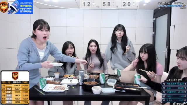 [클립]JSA)50시간 생일방송) 시청자가 골라주는 먹먹마 | SOOP VOD