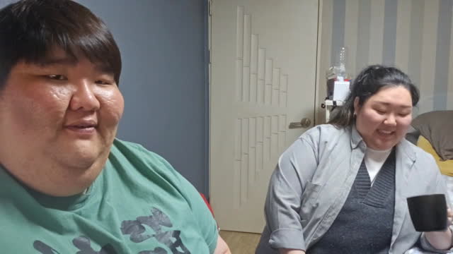 [클립]120kg빅3여자멤버 면접 짜장면먹방 | SOOP VOD