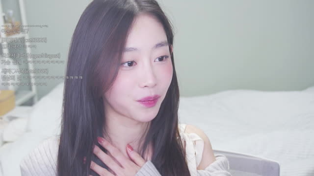 [클립]서지수 러블리즈인데용? 7시 시작 | SOOP VOD