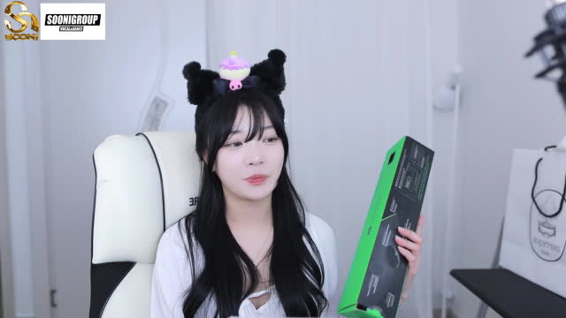 [클립][수니그룹E6.3%] 선물언박싱 | SOOP VOD