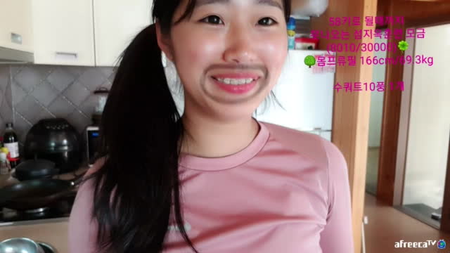 [클립]70키로 거제여캠) 털게 잡는 누나 | SOOP VOD