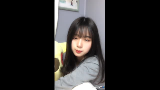 [클립]18살 고딩 신입여캠 5일차 10개 스쿼트 1 | SOOP VOD