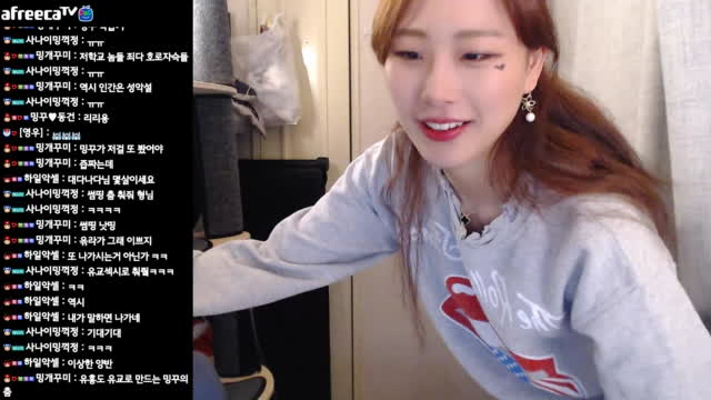 [클립]걸스데이-썸띵(유교걸 ver.) | SOOP VOD