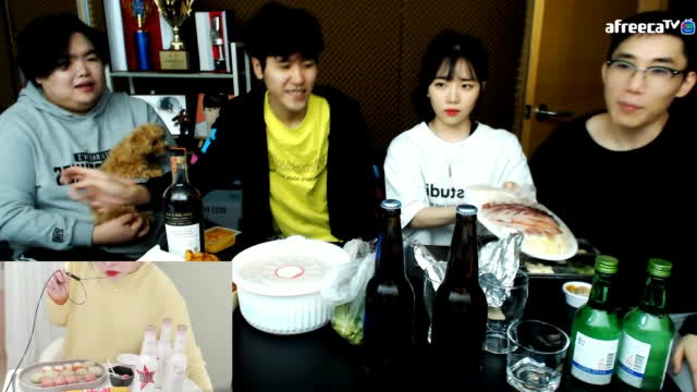 [클립]저라뎃x벤츠x섹피x다누리x이리아 술먹방 | SOOP VOD