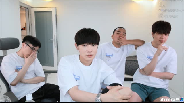 [클립]염크루 여캠 인기투표 사와디캅 F4 | SOOP VOD
