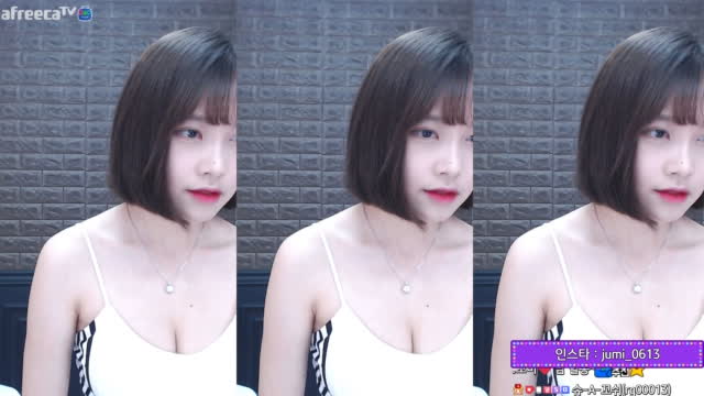 [클립]신입여캠) 26살 143cm 32kg 50개 식데 뽑아줄사람 여기여기 붙어라''ㅅ'' 뽑기맛집 | SOOP VOD