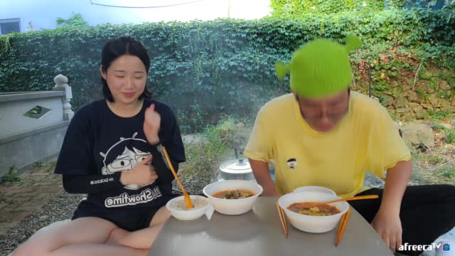 [클립]소룡x응찌리씨 매운탕 먹방 ox | SOOP VOD