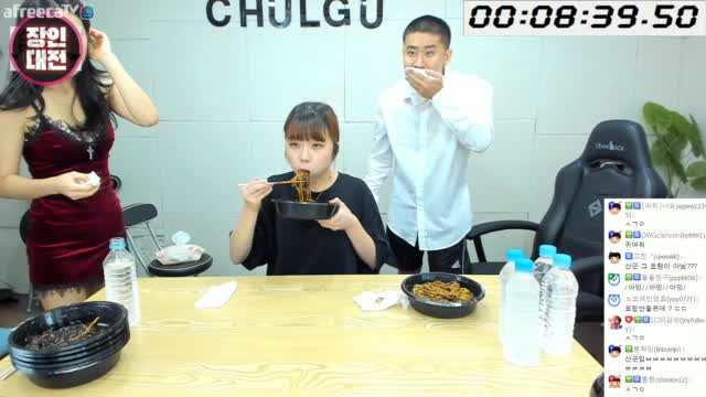 산군 [짜장면 8그릇 15분 성공시 다음주 기네스 도전 | SOOP VOD