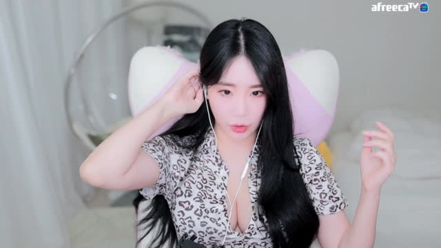 [클립]오늘 원피스입었오gg | SOOP VOD