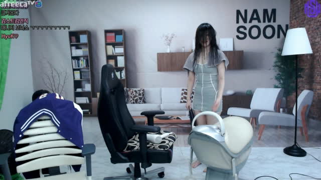 [클립]승마 타면서 머리 말리는 세리 | SOOP VOD