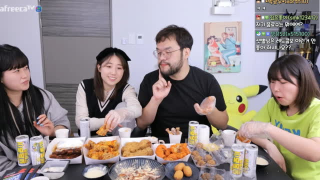 [클립]생)스타홍구 x샛별x둘째처제x막내처제 BBQ먹방 뀨우 | SOOP VOD