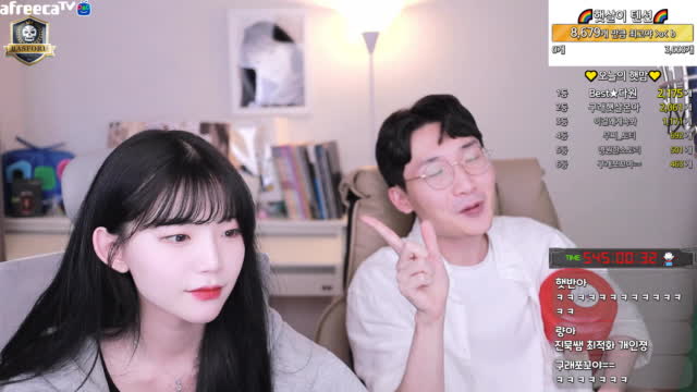 [클립]바스포드 햇살X눈길 눈싸트 1시 2부시작 (91/300) | SOOP VOD