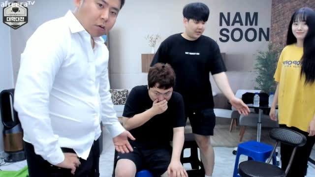 [클립]🔥철구x남순 - 철와대 vs NSU 대학대전🔥(feat.벌칙빵) | 아프리카TV VOD