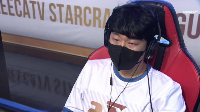 [클립][유영진 vs 윤용태] ASL 시즌 14 24강 F조 | 아프리카TV VOD