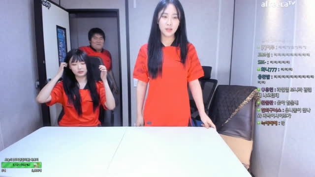 [클립]한국VS가나 카타르 월드컵 sbs mbc kbs 중계 축구 피파4 구루미X봉순X마빡 먹방!~ | SOOP VOD