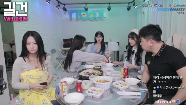 [클립] MOO엔터 최군 부사장 : 추랑아 잘생겼다 / 마이무 추랑이 : 예쁘다고 해주세요 | SOOP VOD