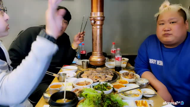 [클립]생)무한리필집 간판내리기 7kg도전중 기네스북도전먹방 범프리카 | SOOP VOD