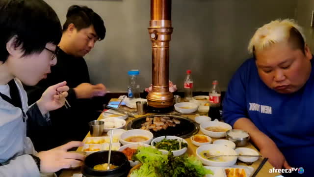 [클립]생)무한리필집 간판내리기 7kg도전중 기네스북도전먹방 범프리카 | SOOP VOD