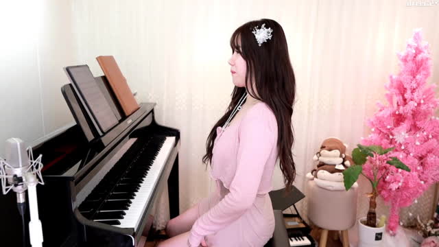 [클립]♤루나별피아노♧ BTS - Dynamite Holiday Remix ♤ | SOOP VOD