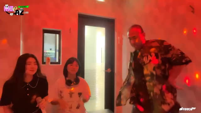 [클립]MZ와 AZ사이 EP.1 정상수X안예슬띠X빡다혜 세대 차이 극뽁! 수니그룹 | SOOP VOD