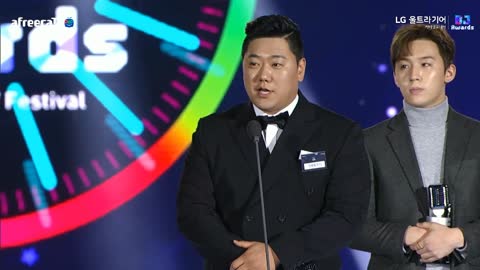 욱형 일일 경호원.mp4 | SOOP VOD