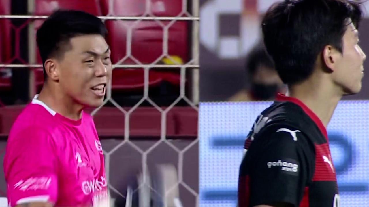 윤보상 GK의 선방에 막히는 임상협의 PK 쐐기골 찬스 / 후반 45+1분 | SOOP VOD