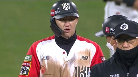 김민혁의 2타점 적시 2루타로 턱밑까지 따라붙는 kt | SOOP VOD