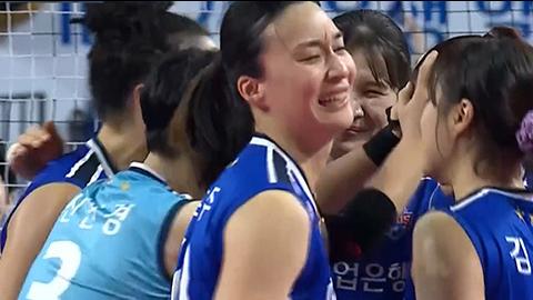 4연속 득점으로 2세트를 따내는 IBK기업은행 | SOOP VOD