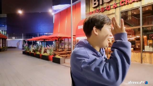 Excuse me sir, where is seven eleven? | SOOP VOD