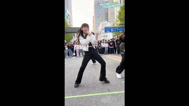 [캐치]카리스마 넘치는 여자아이의 3D!! | SOOP VOD