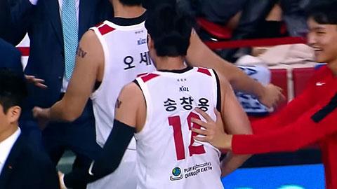 송창용의 3점! 분위기 가져오는 SK | SOOP VOD