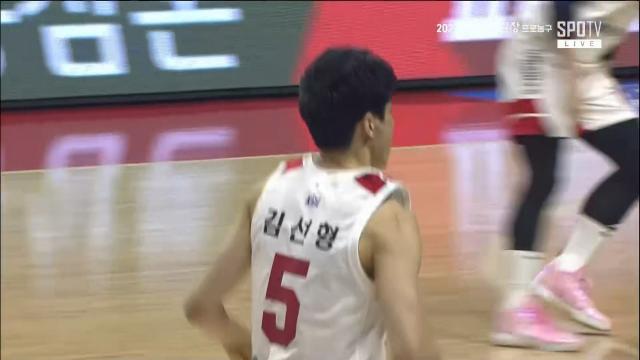 김선형의 3점으로 분위기를 가져오는 SK | SOOP VOD