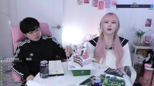 생일이에요+히히++감사합니댜+흐어어어+ㅜㅜ_1 (9) | SOOP VOD